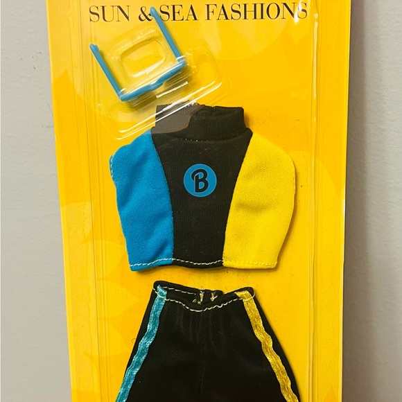Mattel | Toys | Barbie Sun Sea Fashions Outfit With Blue Sunglasses 999 ...